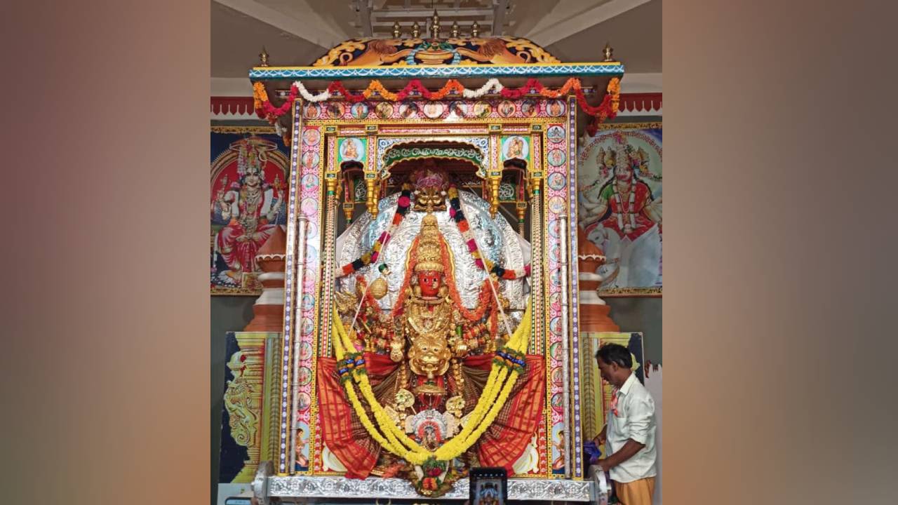 these are the todays photos of sirsi marikamba devi jatre | 'ಅರಳು ಕಣ್ಗಳ ...