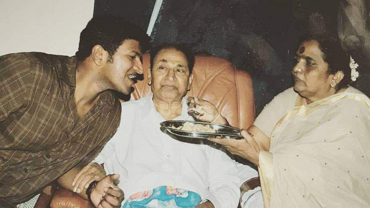 Happy Birthday Puneeth Rajkumar Here is Appu and Dr Rajkumar family ...