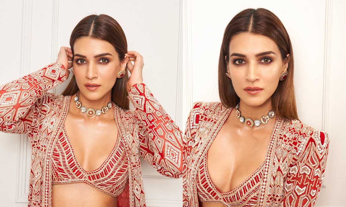 Adipurush Movie Actress Kriti Sanon Temperature Raising Photos Goes
