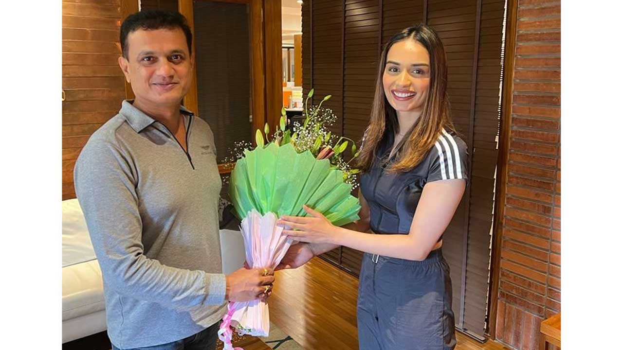 ಹೊಂಬಾಳೆ ಜತೆ ಸಿನಿಮಾ ಮಾಡಲಿದ್ದಾರೆ ಮಾಜಿ ಮಿಸ್ ವರ್ಲ್ಡ್ ಮಾನುಷಿ ಚಿಲ್ಲರ್ ...