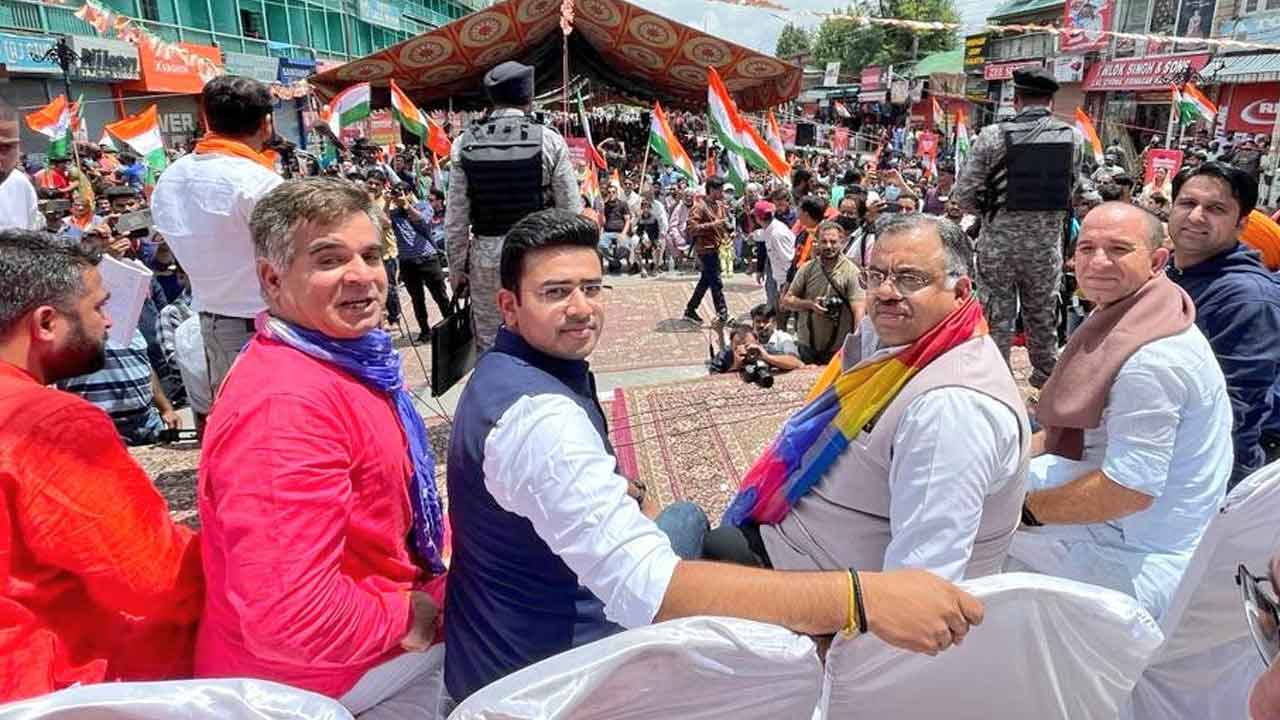 Kargil Vijay Diwas 2022 Tiranga Rally in Jammu Kashmir Flag Hoisting by ...