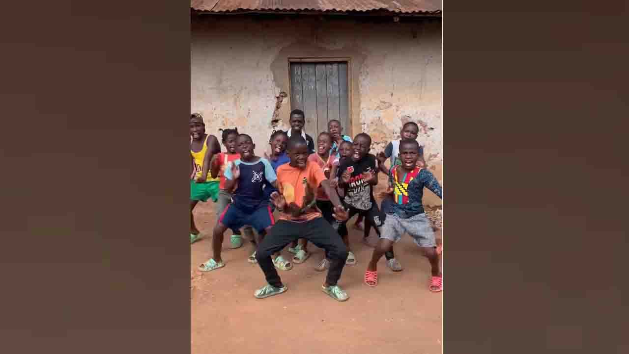 African kids dance to Kala Chashma viral video wows netizens Watch ...