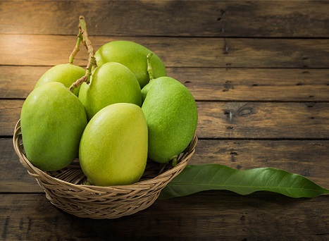 Raw Mango Benefits: ಈ ಬೇಸಿಗೆಯಲ್ಲಿ ನೀವು ಮಾವಿನ ಕಾಯಿಯನ್ನು ಏಕೆ ತಿನ್ನಬೇಕು ...